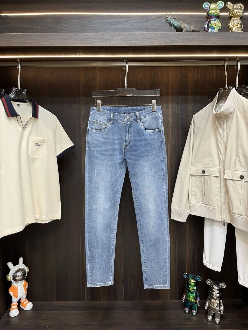 Exact replica Louis Vuitton Jeans