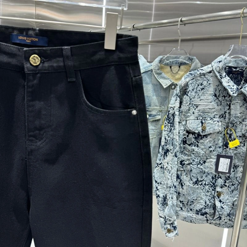 Cut-rate Louis Vuitton Jeans