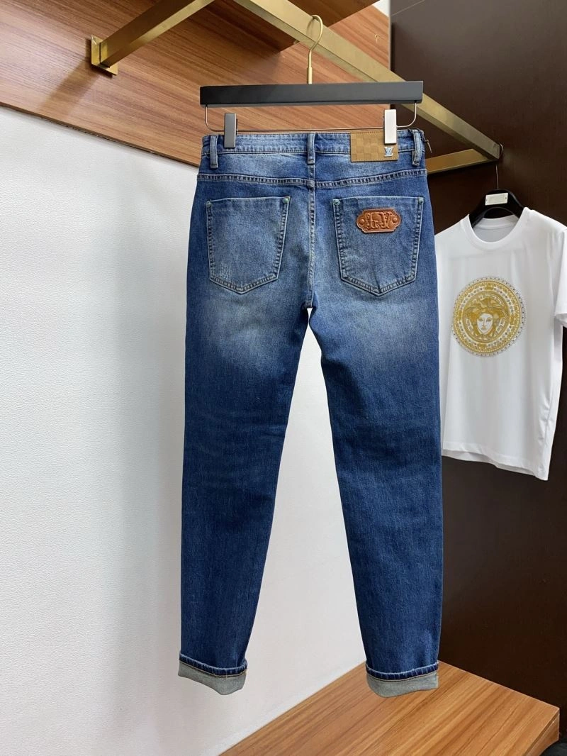Accurate model Louis Vuitton Jeans