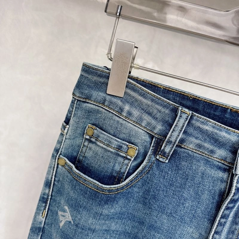 Low-cost Louis Vuitton Jeans