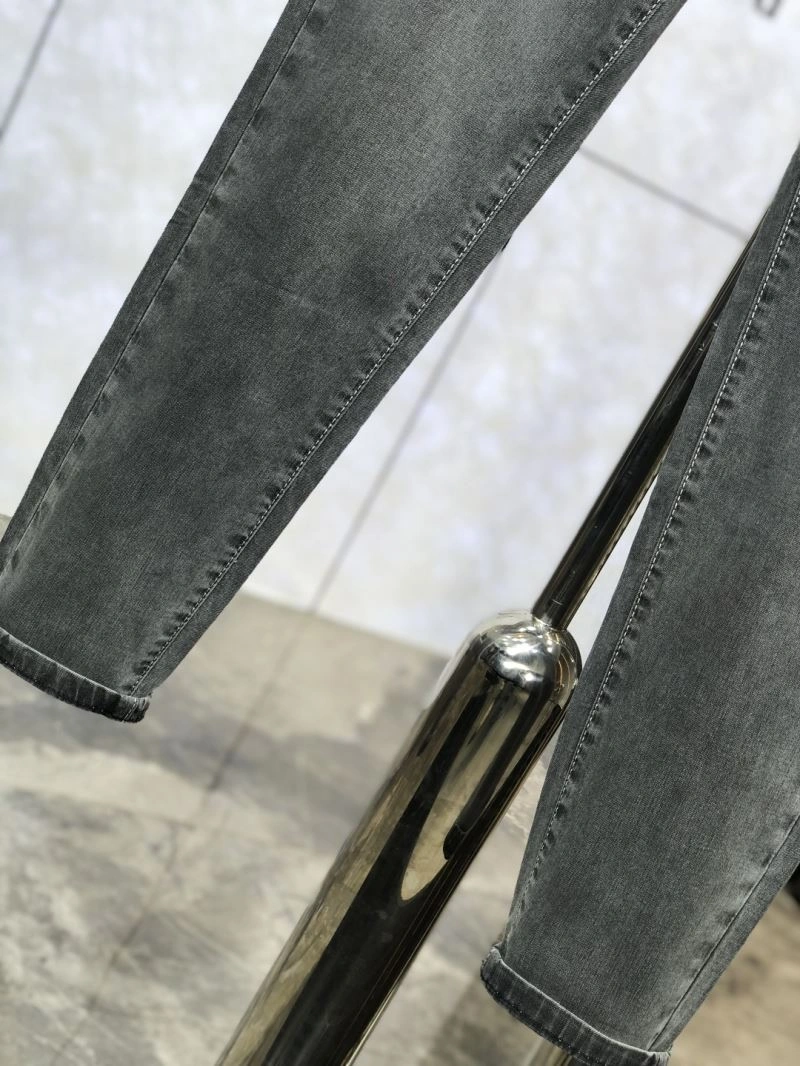 Cut-rate Louis Vuitton Jeans