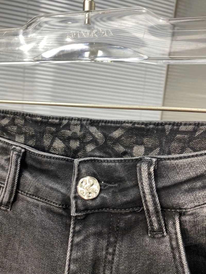 Indistinguishable Louis Vuitton Jeans