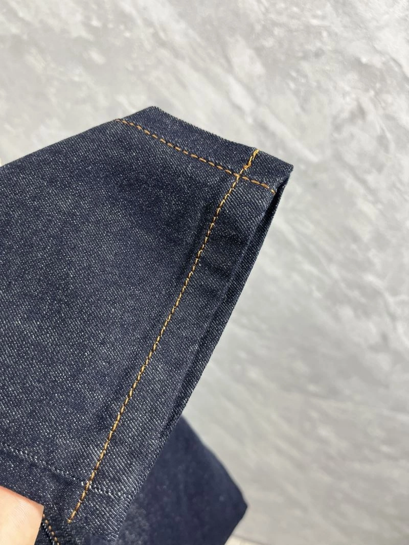 Top match Louis Vuitton Jeans