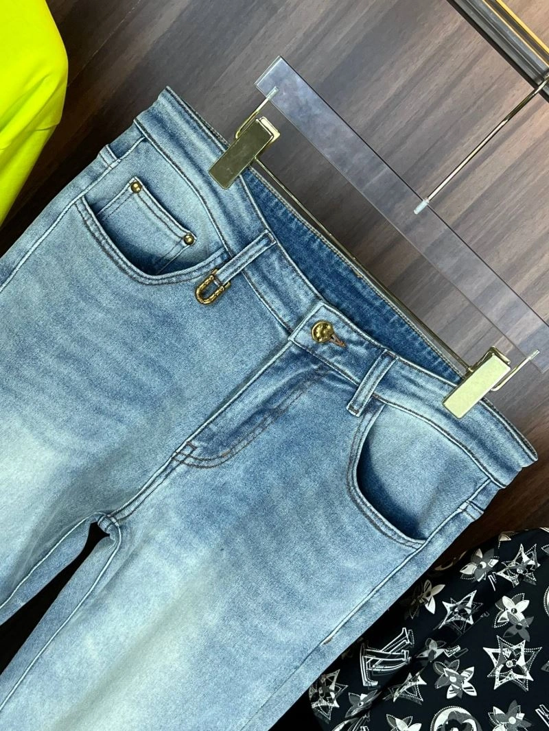 Inexpensive Louis Vuitton Jeans