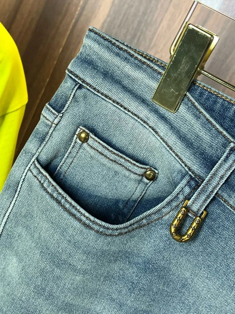 Inexpensive Louis Vuitton Jeans