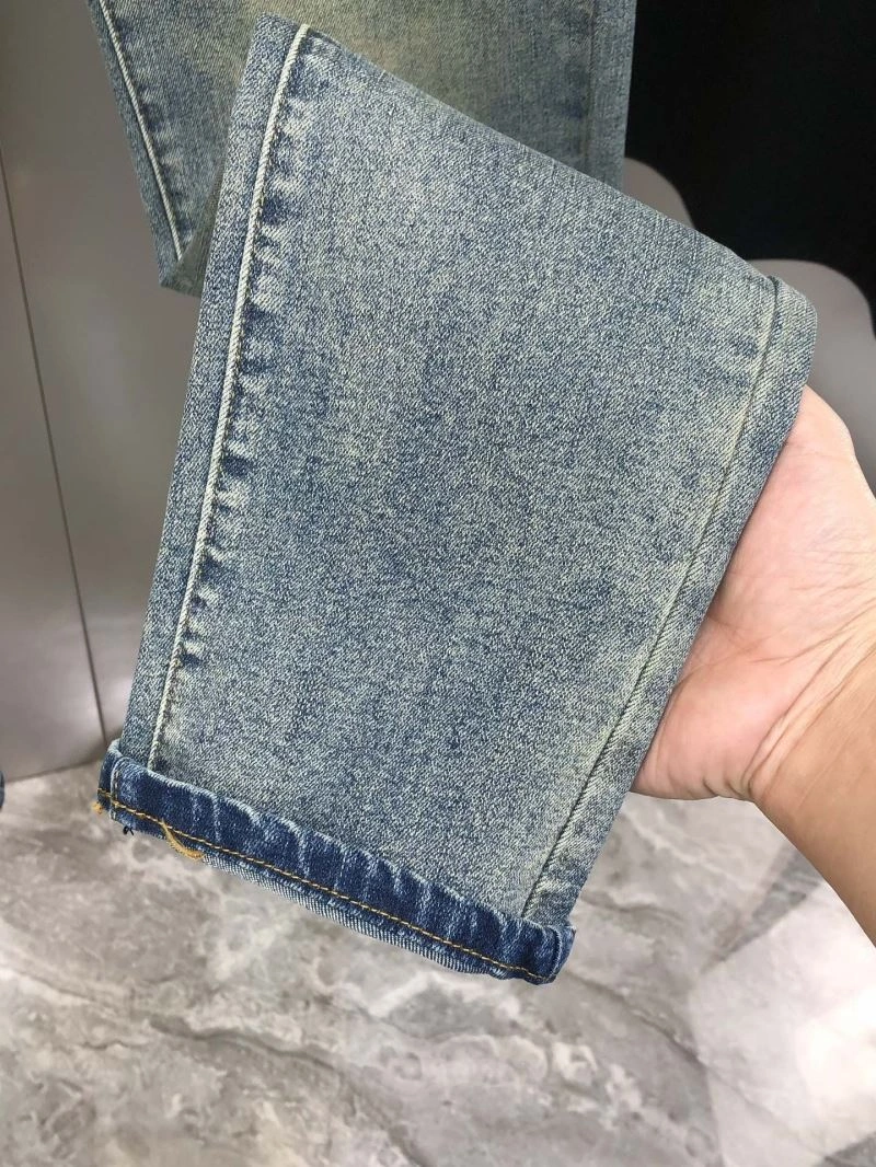Accurate model Louis Vuitton Jeans