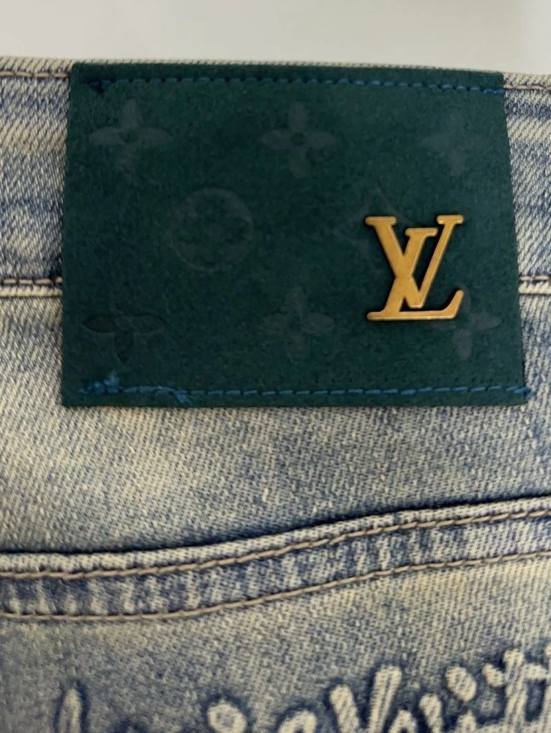 Low-cost Louis Vuitton Jeans
