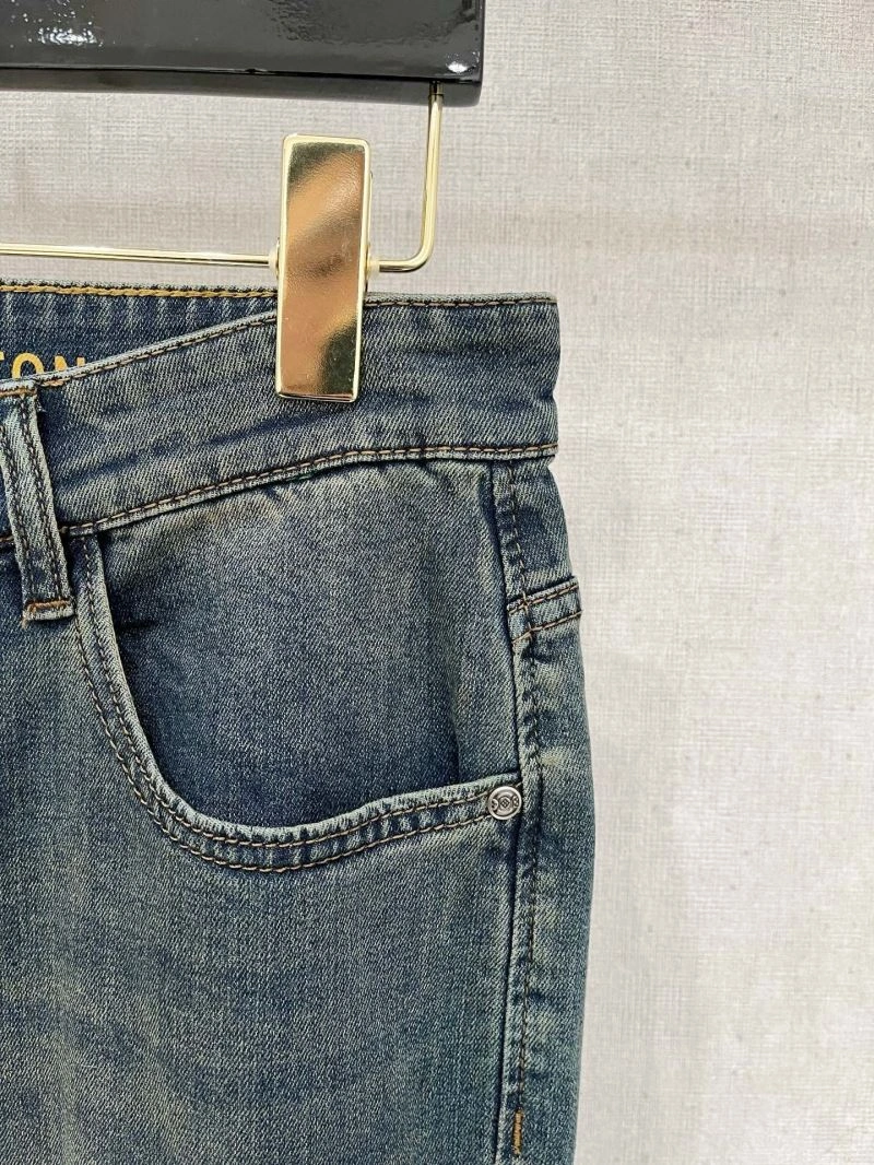Low-cost Louis Vuitton Jeans