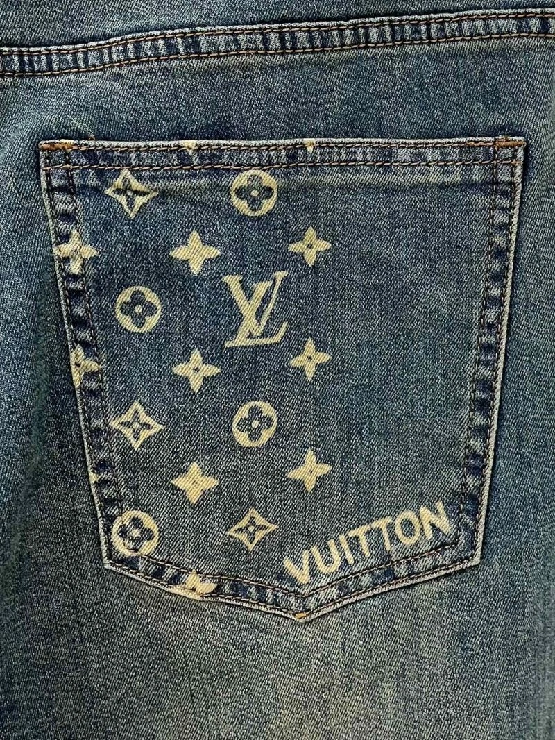 Low-cost Louis Vuitton Jeans