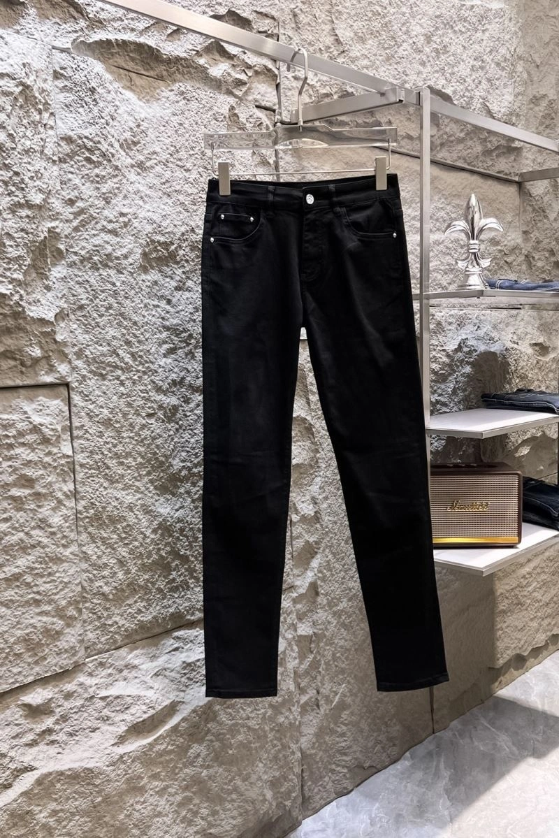 Low-cost Louis Vuitton Jeans