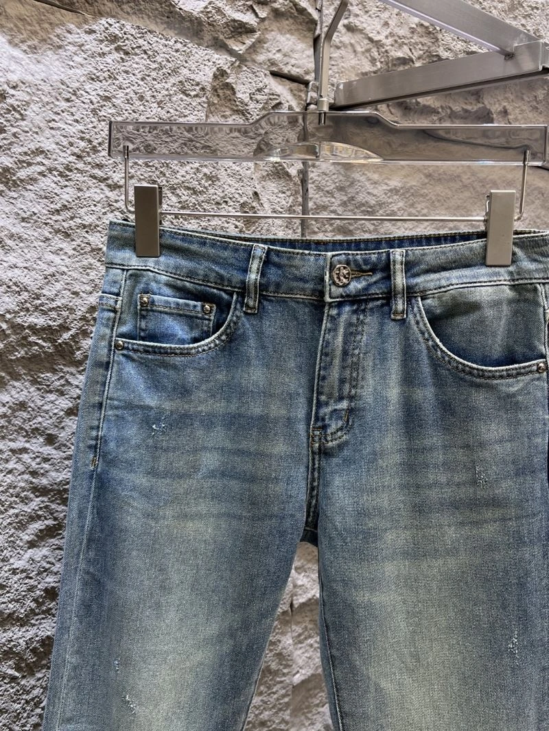 Low-cost Louis Vuitton Jeans