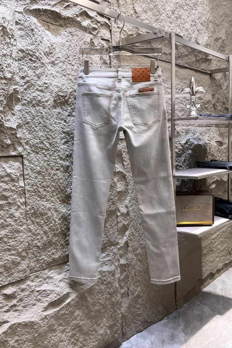 Accurate model Louis Vuitton Jeans