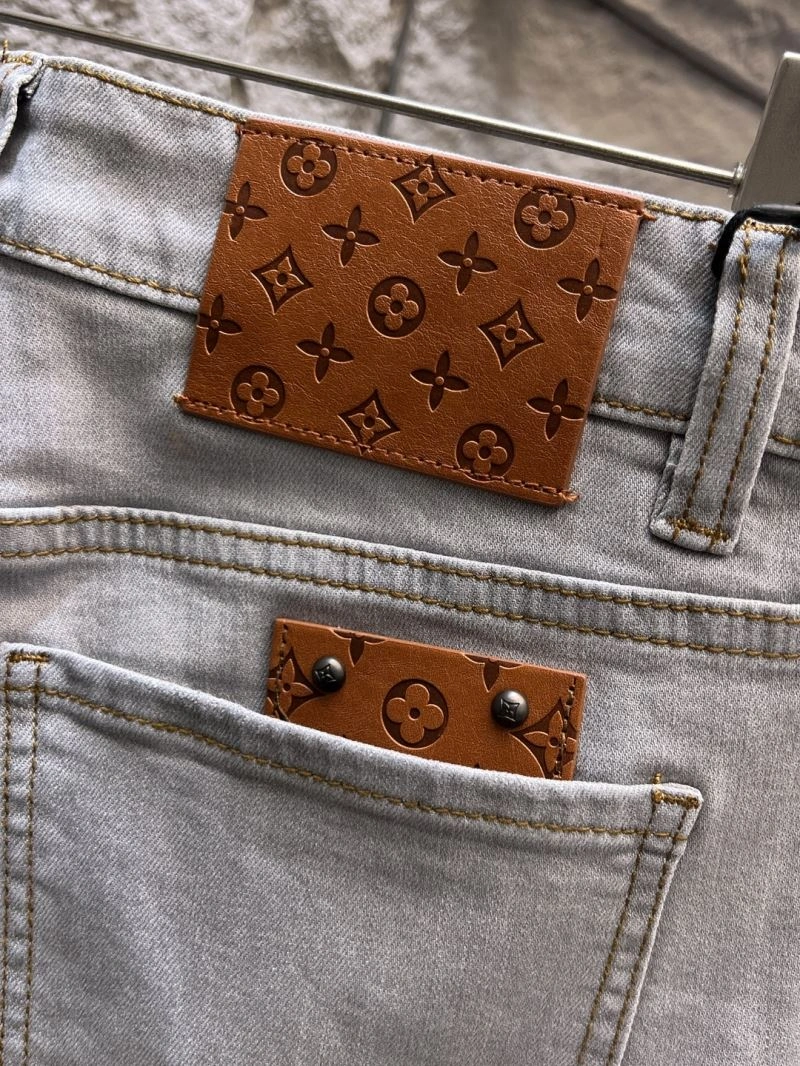 Accurate model Louis Vuitton Jeans