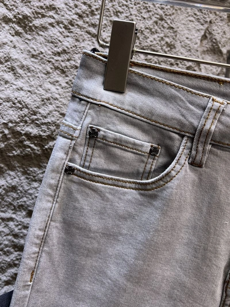 Accurate model Louis Vuitton Jeans