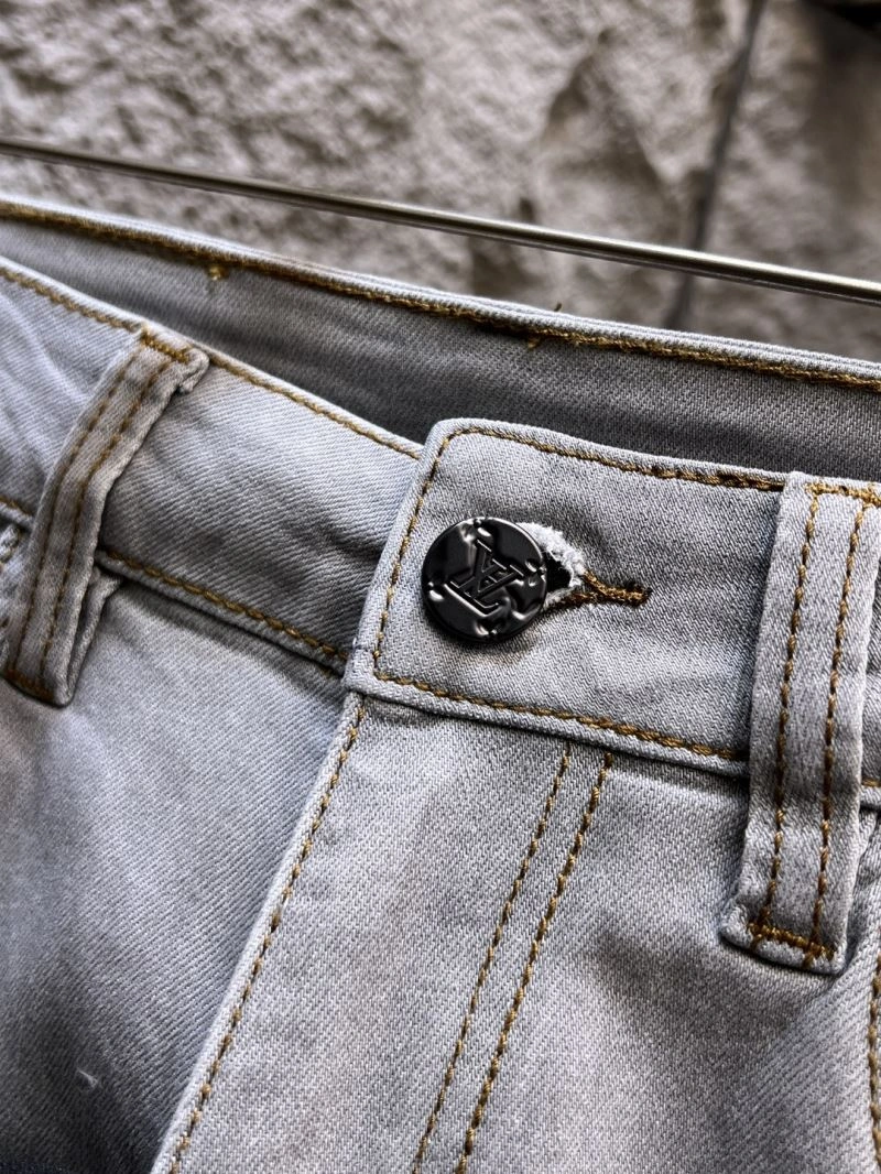Accurate model Louis Vuitton Jeans