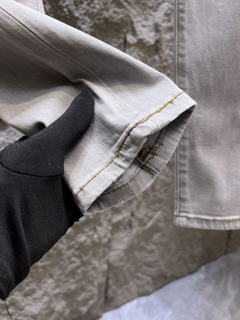 Accurate model Louis Vuitton Jeans