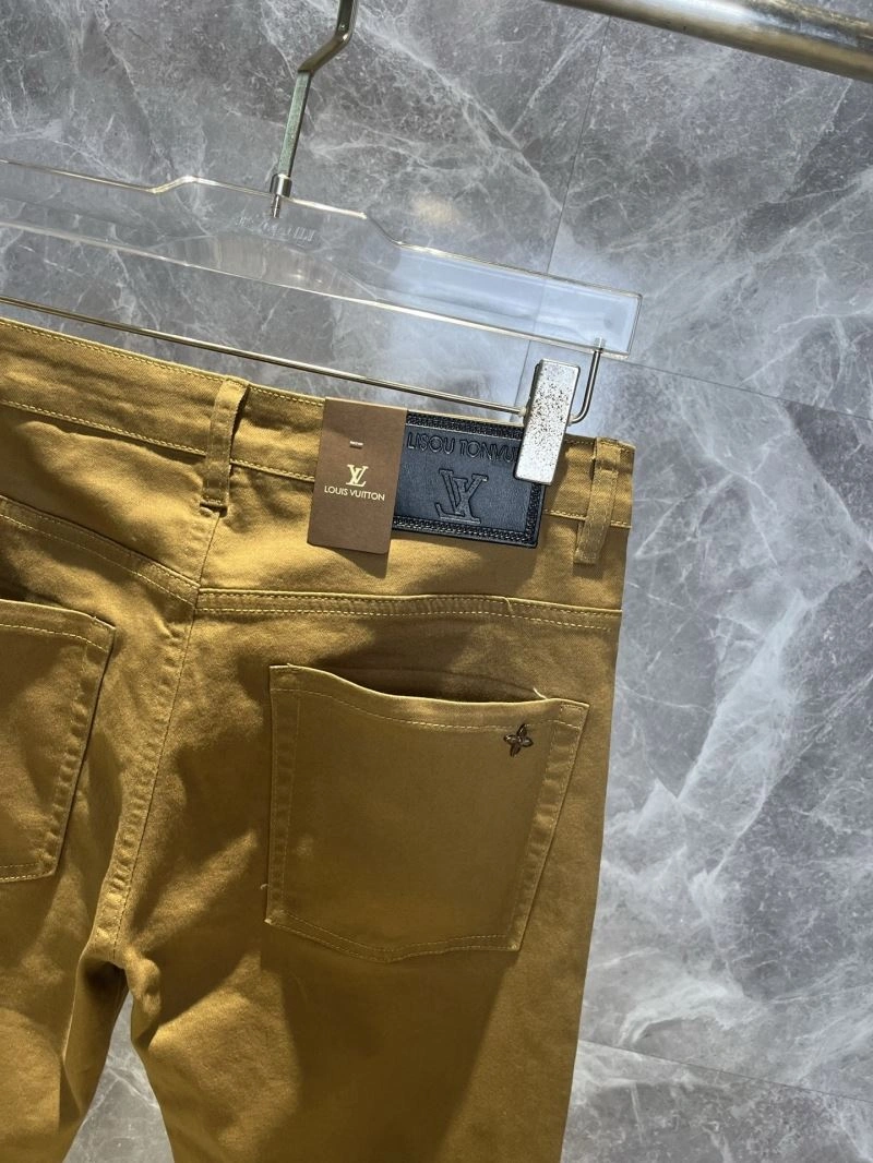 Top match Louis Vuitton Jeans