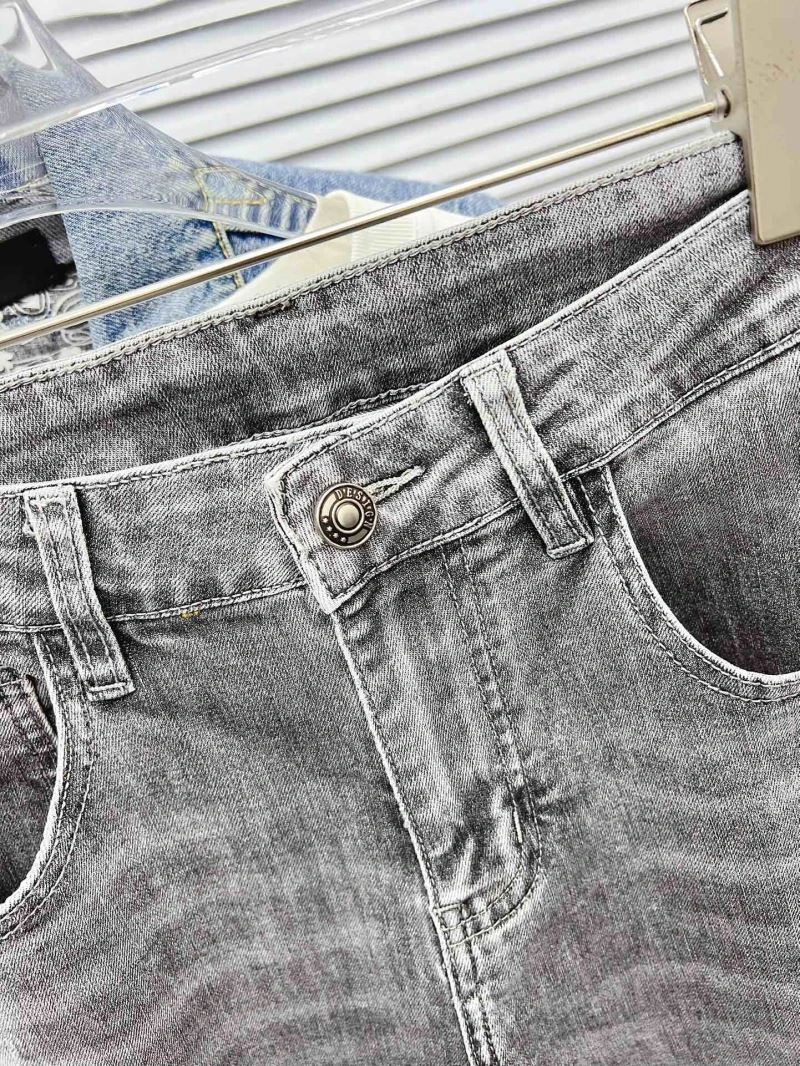 Discounted Louis Vuitton Jeans