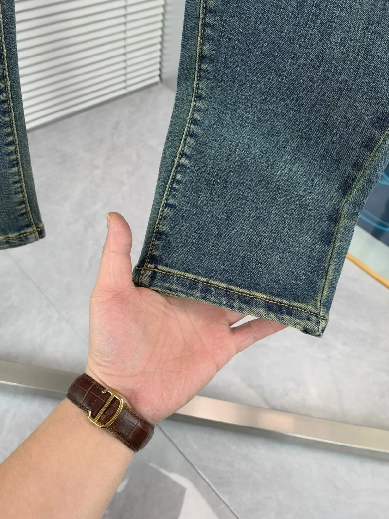 Top match Louis Vuitton Jeans