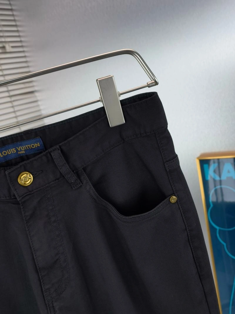 Top match Louis Vuitton Jeans