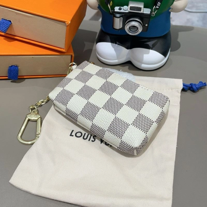 Top match Louis Vuitton Keychains
