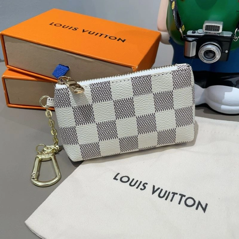 Top match Louis Vuitton Keychains