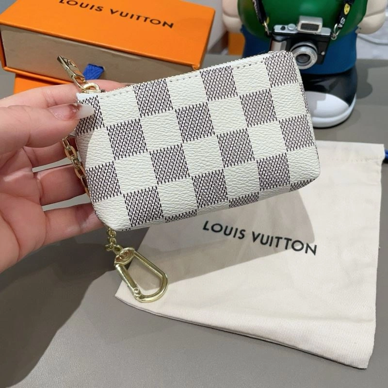 Top match Louis Vuitton Keychains