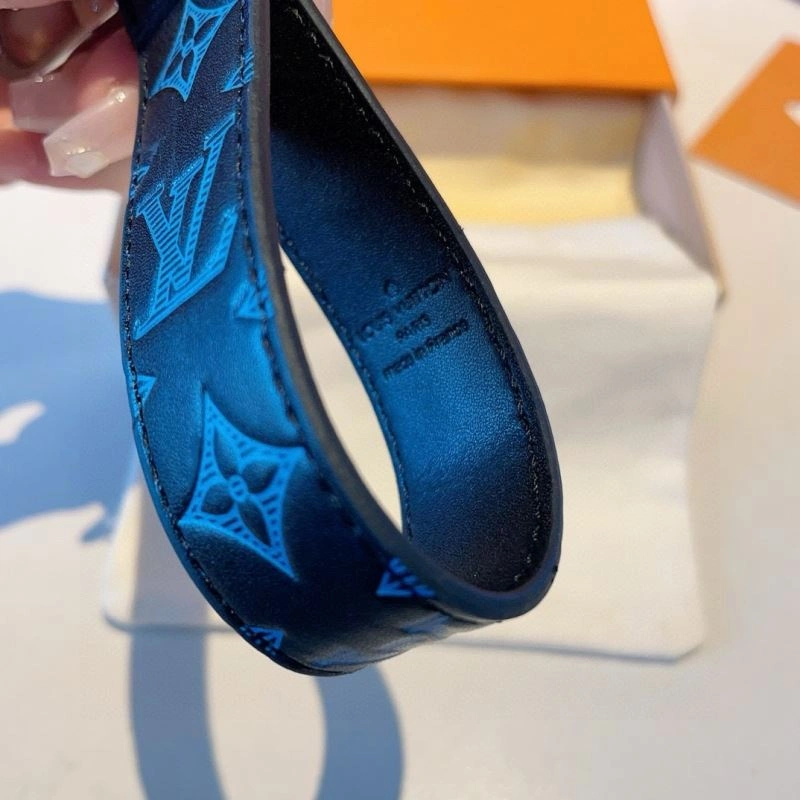 Precise copy Louis Vuitton Keychains