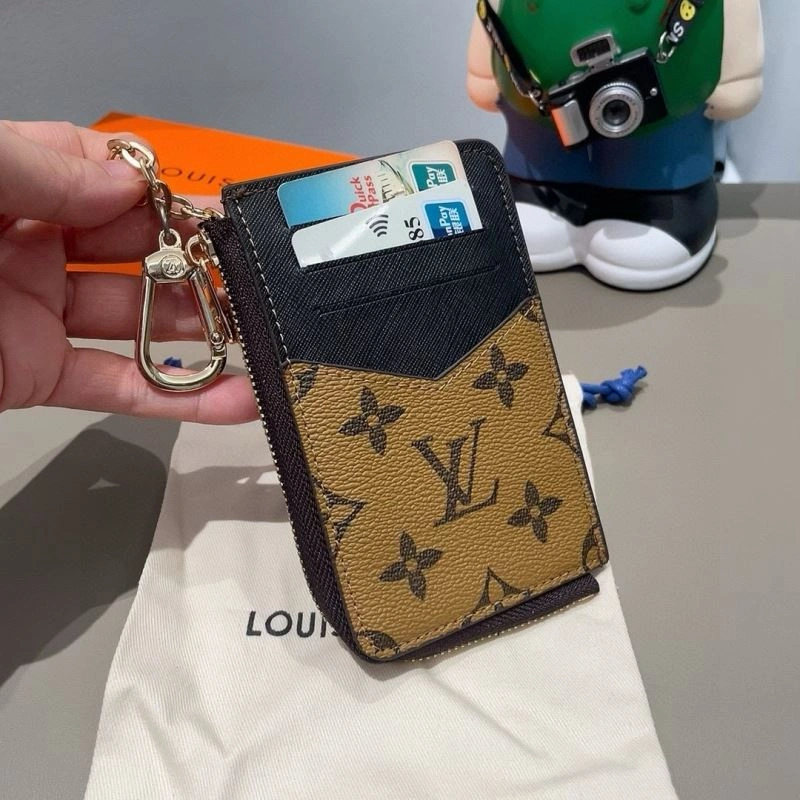 High accuracy Louis Vuitton Keychains