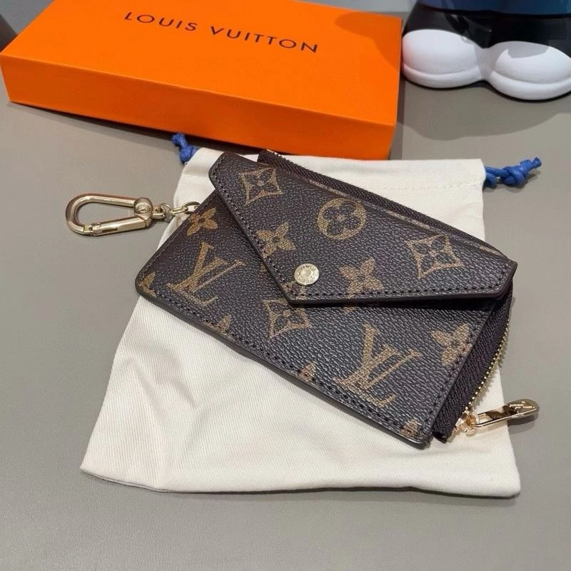 Factory-made Louis Vuitton Keychains