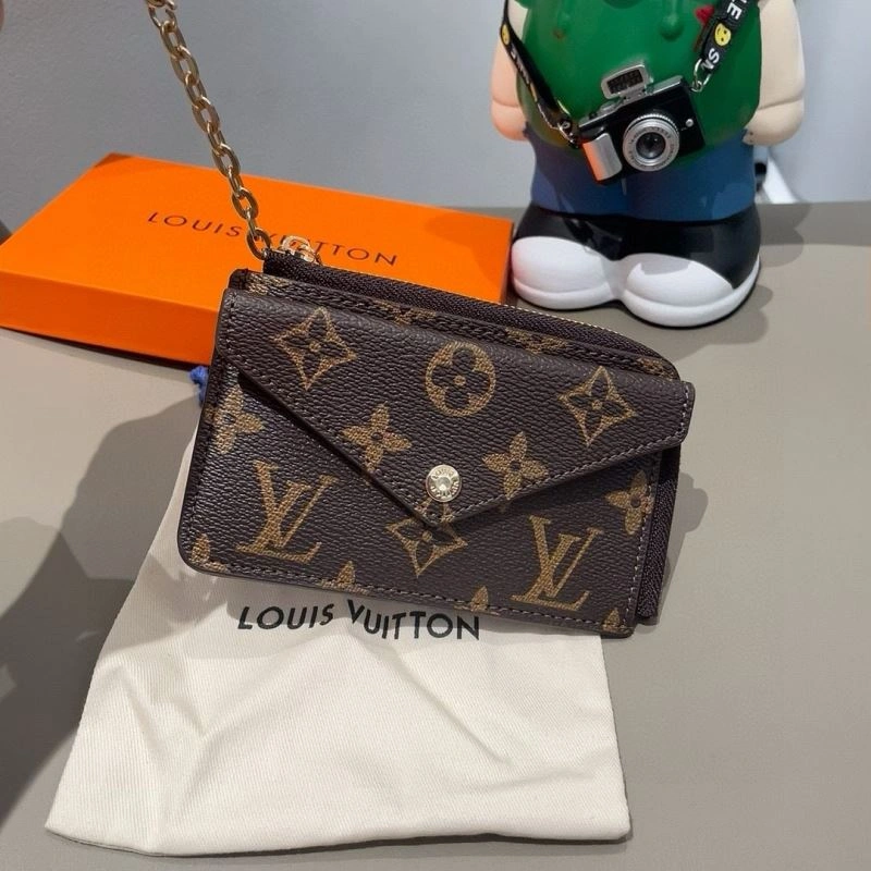 Factory-made Louis Vuitton Keychains