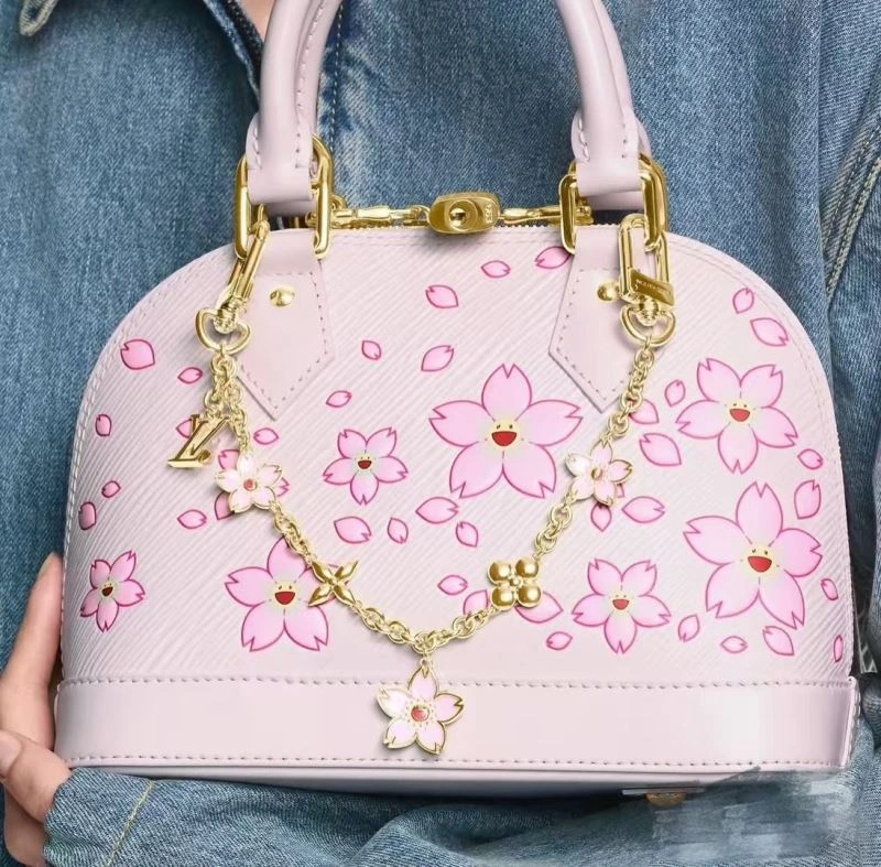 Factory-made Louis Vuitton Keychains