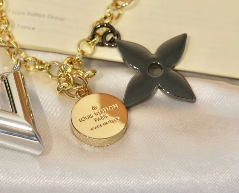 Bargain Louis Vuitton Keychains