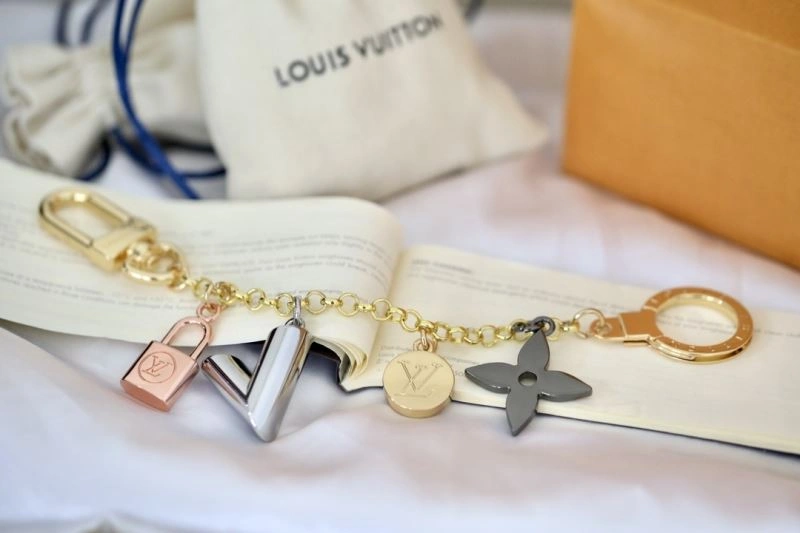 Bargain Louis Vuitton Keychains