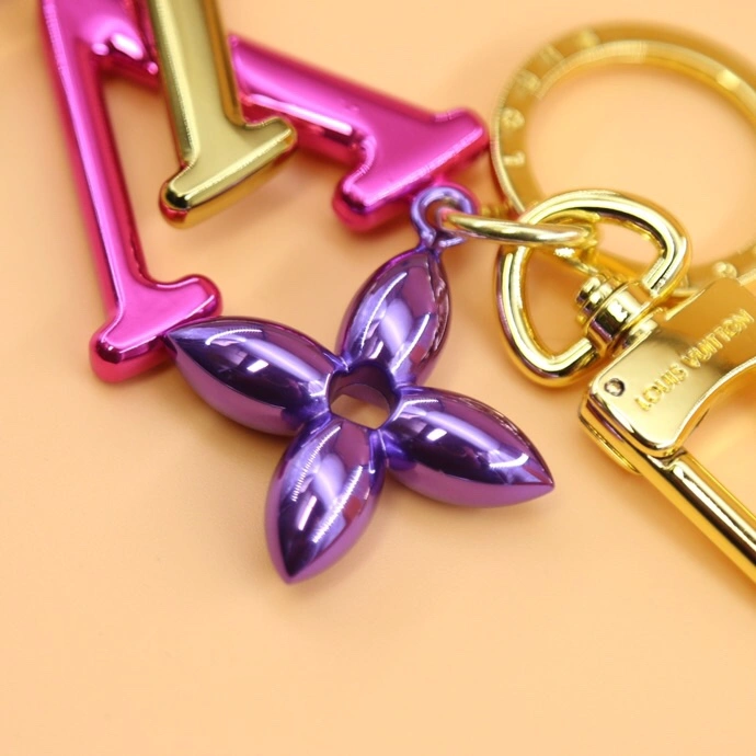 Top mirror Louis Vuitton Keychains