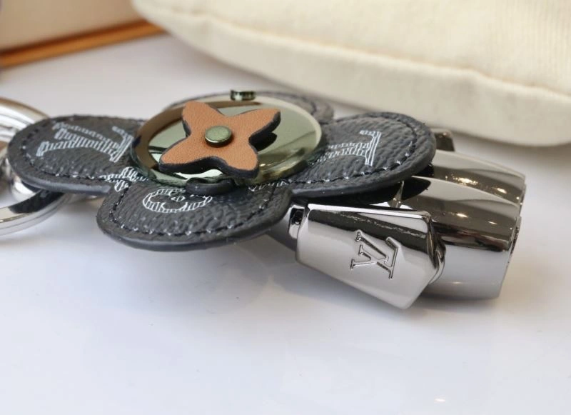 Top mirror Louis Vuitton Keychains