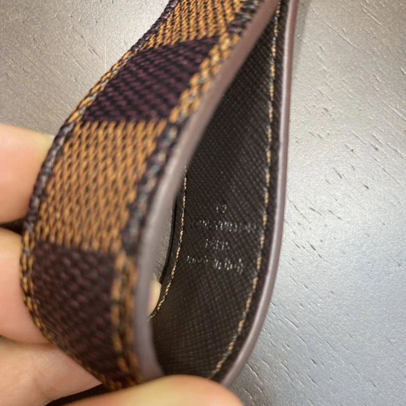 Bargain Louis Vuitton Keychains