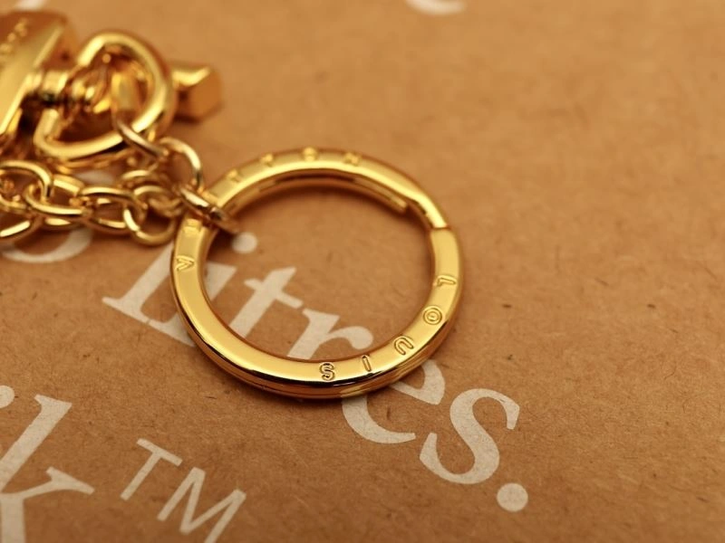 Top mirror Louis Vuitton Keychains