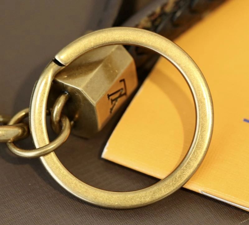 Perfect replica Louis Vuitton Keychains
