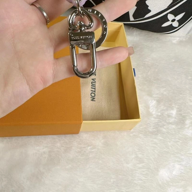 Accurate model Louis Vuitton Keychains