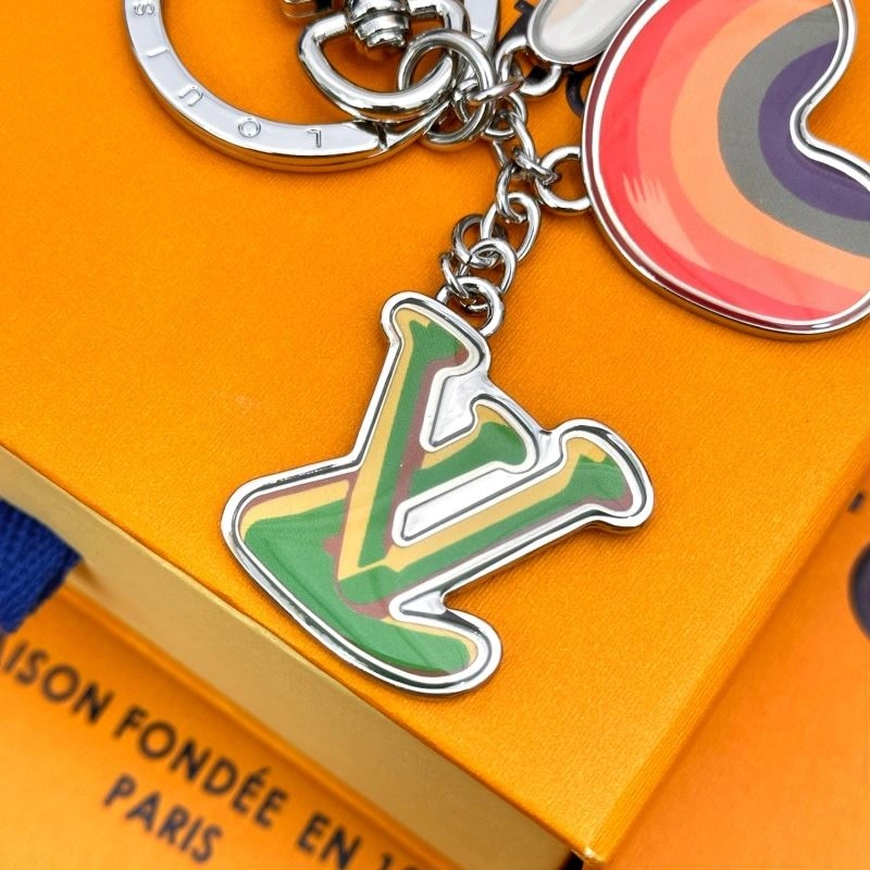 Top match Louis Vuitton Keychains