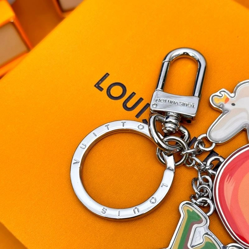 Top match Louis Vuitton Keychains