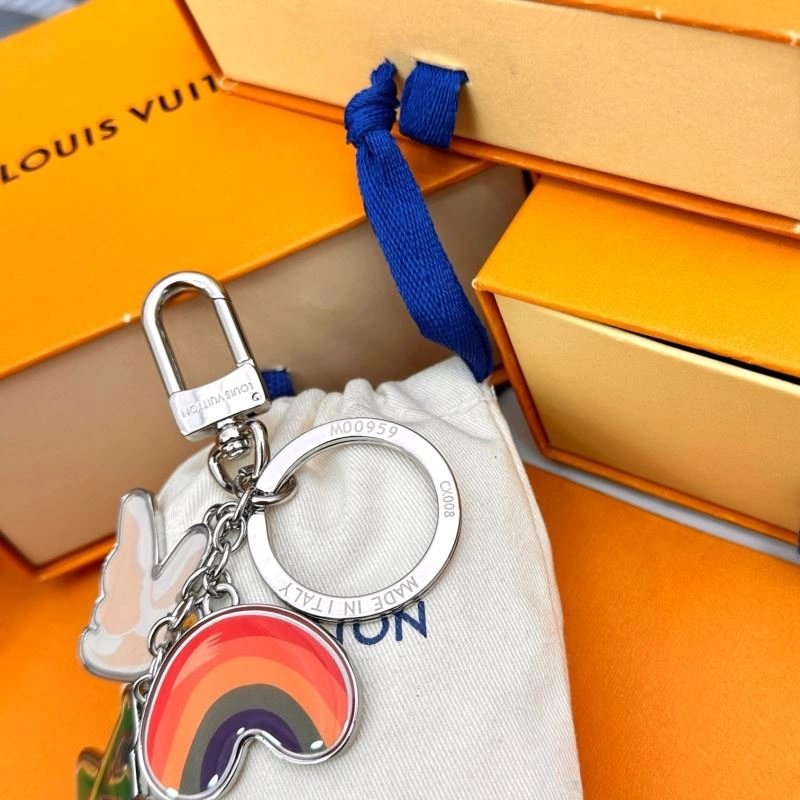 Top match Louis Vuitton Keychains