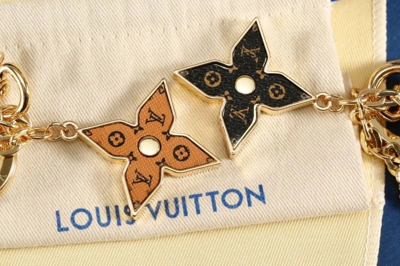 Top mirror Louis Vuitton Keychains