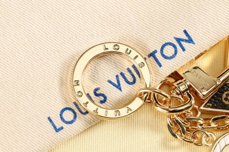 Top mirror Louis Vuitton Keychains