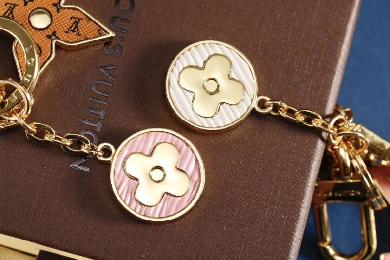 Top mirror Louis Vuitton Keychains