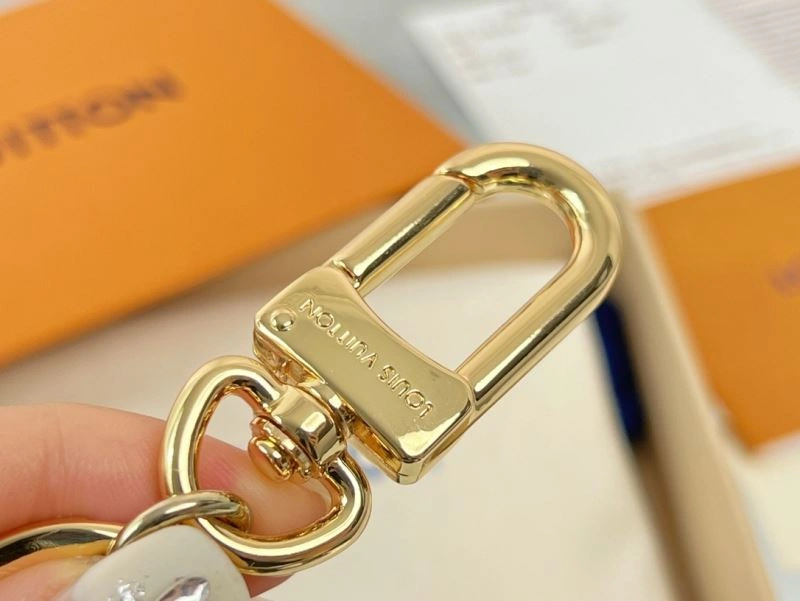Accurate model Louis Vuitton Keychains
