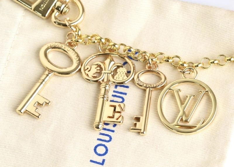 Accurate model Louis Vuitton Keychains