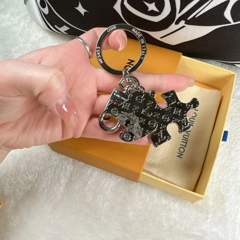 Bargain Louis Vuitton Keychains
