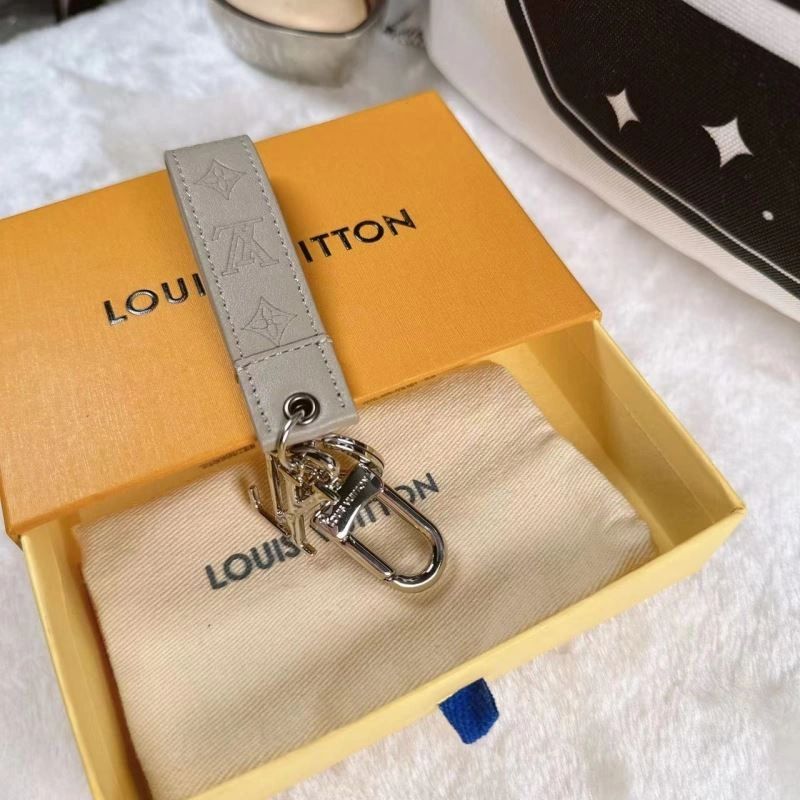 Top mirror Louis Vuitton Keychains
